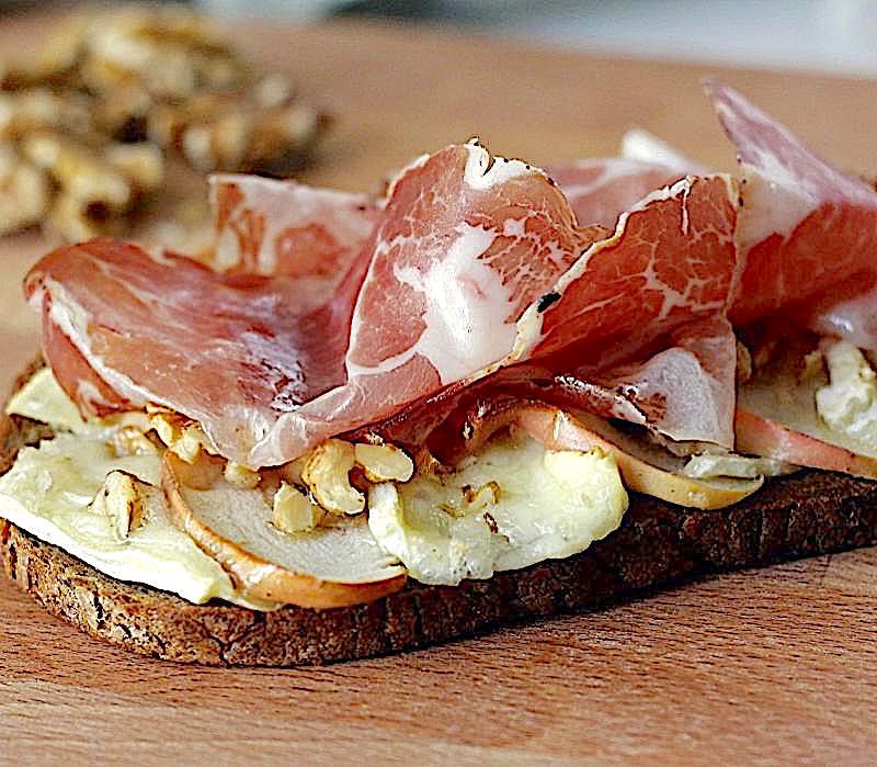 Storia crostone farcito