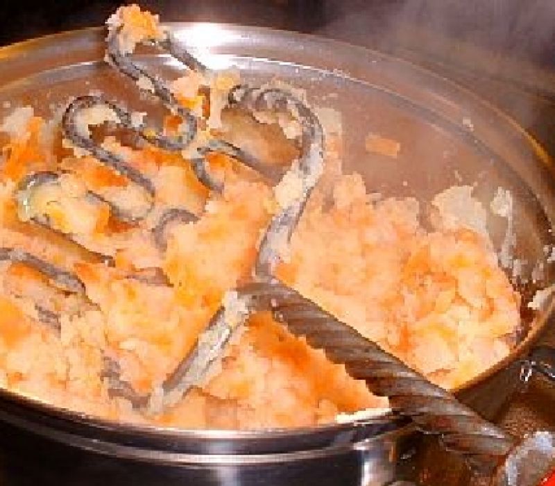 Ricetta Hutspot met klapstuk (stufato di verdure di Leida)